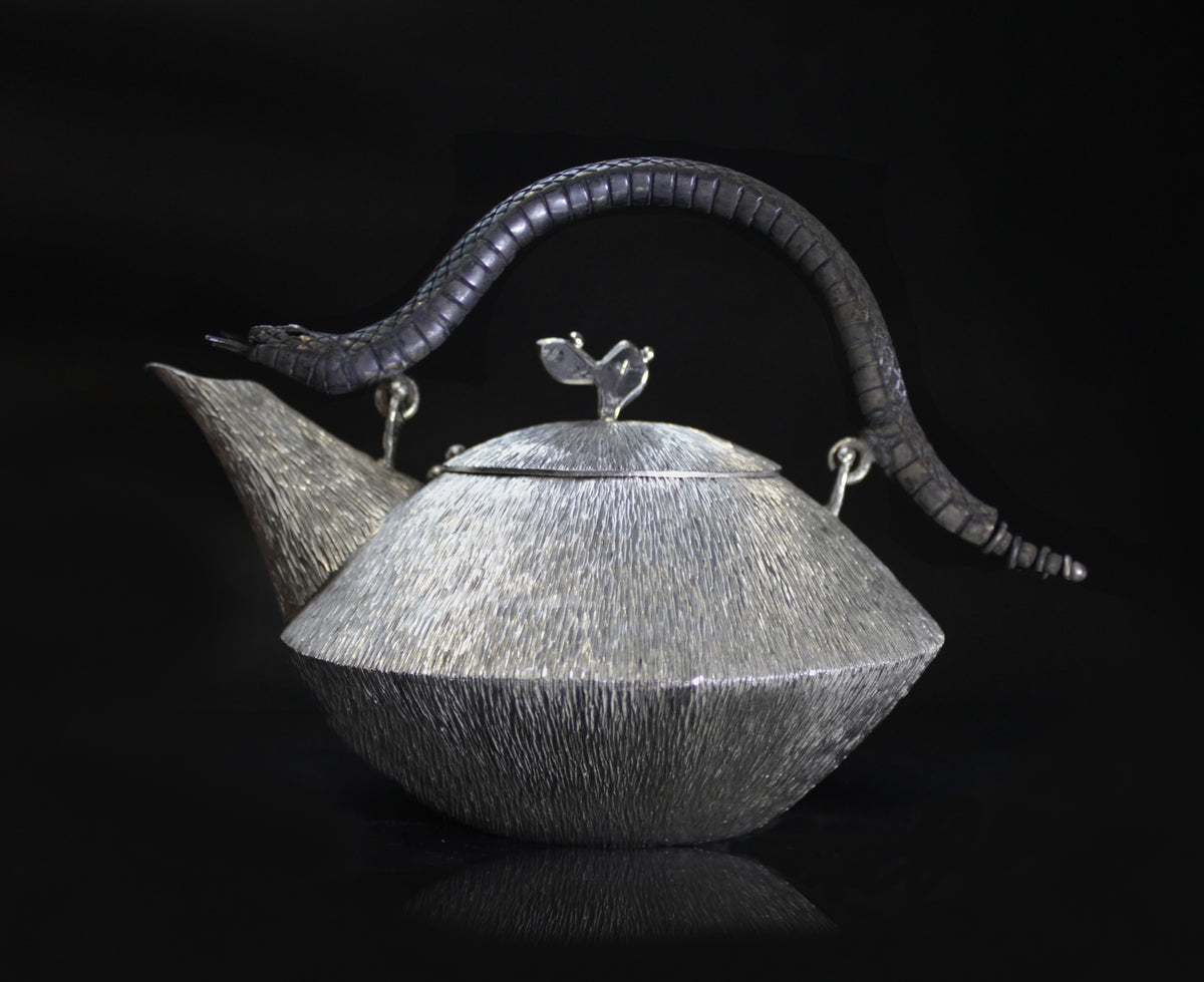 SNAKE HANDLE TEA POT. – EmiliaCastilloJewelry